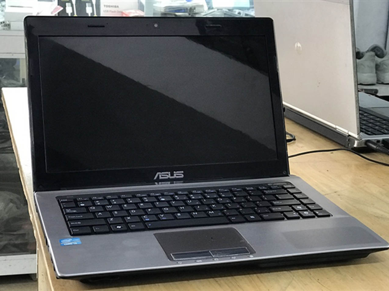 Thay PIN Laptop Giá rẻ, Uy tín, Lấy liền tại HCM